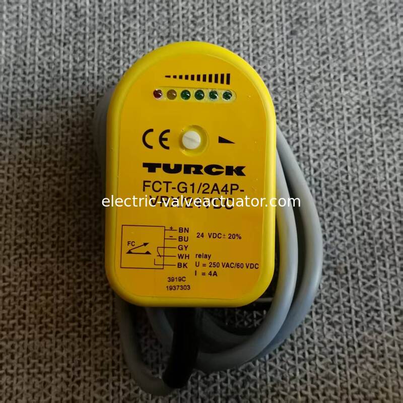 TURCK FCT-G1/2A4P-VRX/24VDC thermal flow sensor with 4-20mA analog output