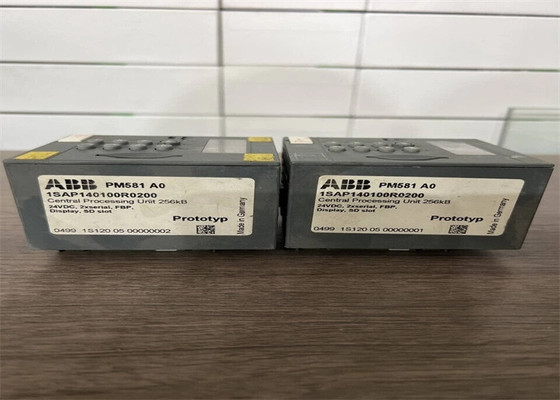 ABB PM581 PLC Programmable Logic Controller 1SAP140100R0200 256kB 24VDC LCD Display